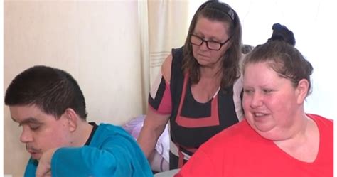 Майка на син с увреждане се нуждае от средства за да проходи