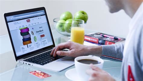 Где купить технику дешевле, чем в магазинах: смартфоны и ноутбуки ...