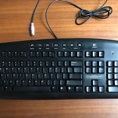 Logitech Ps2 Keyboard Computers And Tech Parts And Accessories Computer Keyboard On Carousell