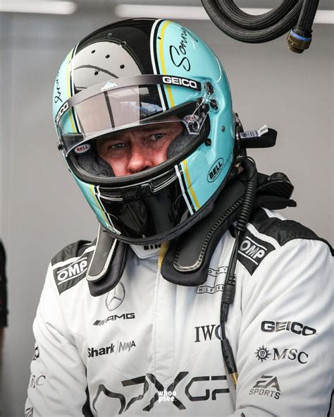 60 წლის ბრედ პიტი ახალი ვარცხნილობით კიდევ უფრო გაახალგაზრდავდა