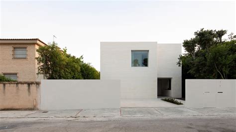 Sanchis Olivares Completes Minimalist Brick House Home In Spain