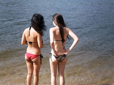 The Girl On The Left Knows How To Tie Basic Knots It Pays Porn Pic Eporner