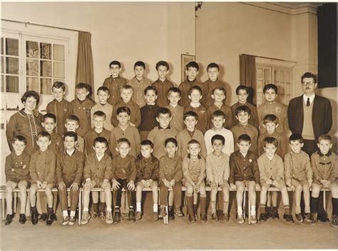 Photo De Classe Ce1 De 1967 Ecole Victor Hugo Copains Davant