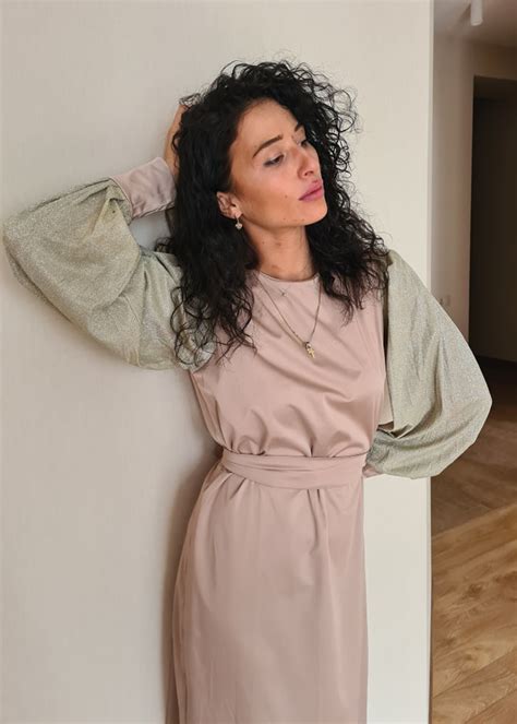 Figura•ფიგურა Figura•ფიგურა Added A New Photo