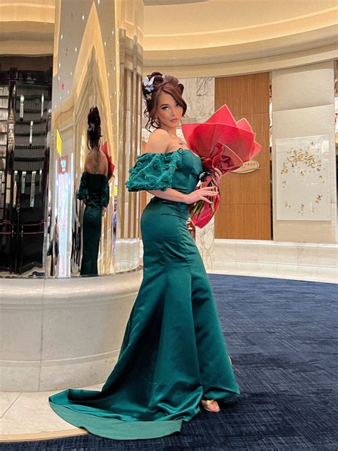 Trans Starlet Emma Rose Wins Avn Award For Trans Performer Of The Year