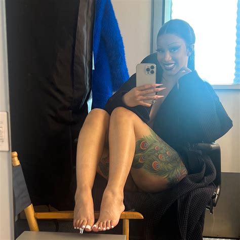 Cardi B Wikifeet