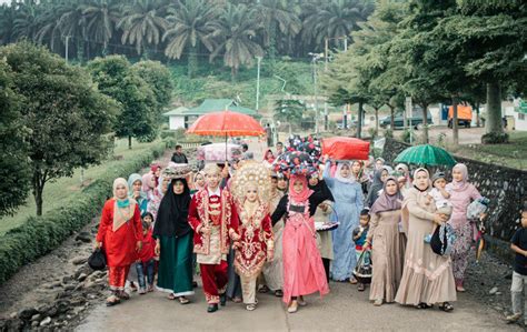 Konspirasi Soal Pulang Dan Rumah Di Balik Lagu Minang