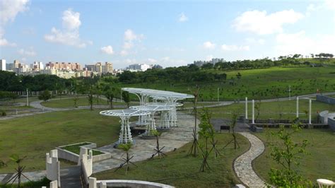 高雄市楠梓區 高雄都會公園 冰 數位島嶼