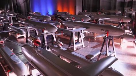 우크라이나가 자체 개발한 신무기 공개 드론과 미사일을 합친 드론 미사일 페클로의 위력 군사돋보기