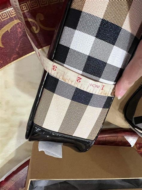 Burberry Baguette Bag Luxury Bags And Wallets On Carousell