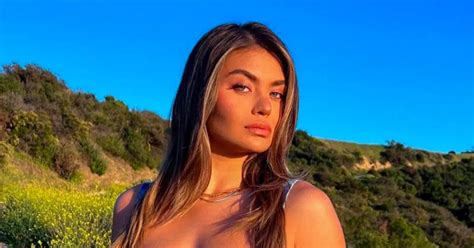 Model Sofia Jamora Showcases Curves In Sexy Mesh Corset Daily Star