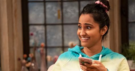 Is Bela Leaving The Sex Lives Of College Girls