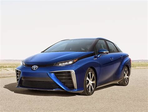 2016 Toyota Fuel Cell Sedan