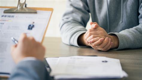 39岁硕士找工作因年龄被卡？招聘单位回应凤凰网资讯凤凰网