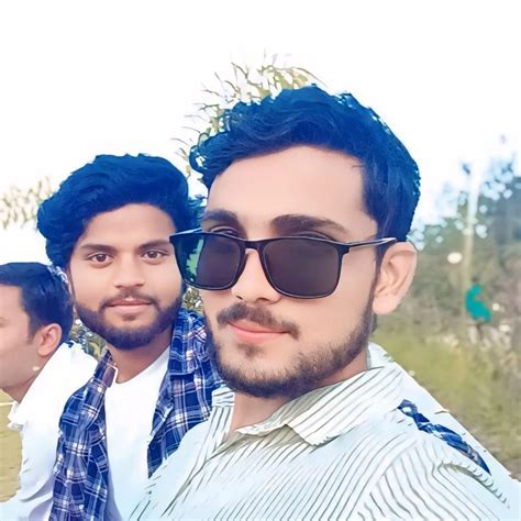 Sujeet Kumar Sujeetkumarprajapati • Instagram Photos And Videos