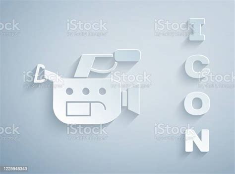 종이 컷 시네마 카메라 아이콘 회색 배경에 격리 비디오 카메라 동영상 기호입니다 필름 프로젝터 종이 아트 스타일입니다 벡터 일러스트레이션 0명에 대한 스톡 벡터 아트 및