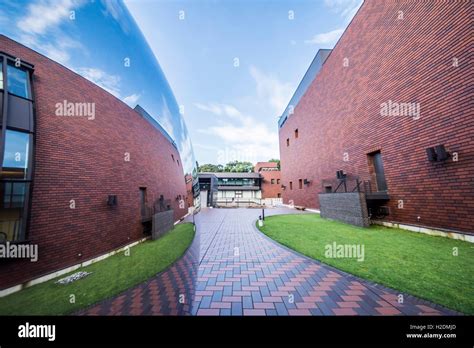 My Sky Hole 85 2 Light And Shadow” By Bukichi Inoue In 1985 Tokyo Metropolitan Art Museumueno