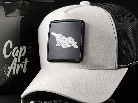 Capart კეპები უნიკალური დიზაინით