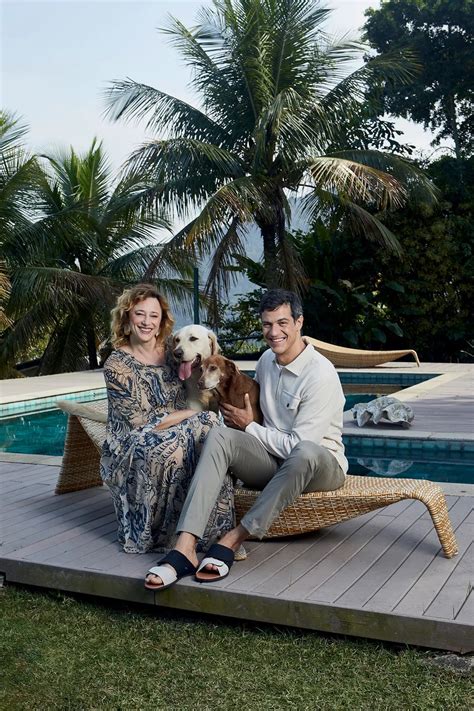 Conheça As Piscinas Que 10 Famosos Possuem Em Suas Mansões