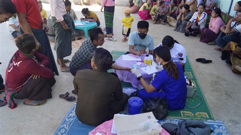 ရပ်စောက်မြို့နယ်၌ ပန်းခင်းစီမံချက်ဖြင့် နိုင်ငံသားစီစစ်ရေးကတ်ပြားများ ကွင်းဆင်းဆောင်ရွက