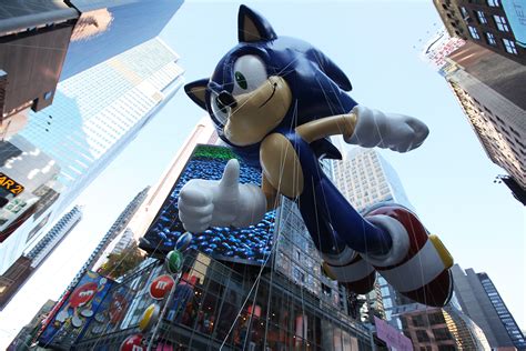 Sonic Will Appear In The Macys Day Parade This Year Sega Addicts