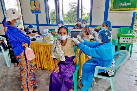 ပွင့်ဖြူမြို့နယ်တွင် ဒုတိယအကြိမ် ကိုဗစ် ၁၉ရောဂါကာကွယ်ဆေး ဆက်လက်ထိုးနှံပေးရာ ယနေ့ လူဦးရေ ၄၁၀ ဦး