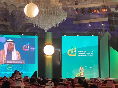 الفالح سنضيف 3 تريليونات دولار استثمارات خلال هذا العقد