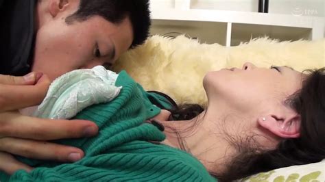 M623g09 スレンダーボディの五十路奥様の不倫sex⁉乳首を勃起させリビングで若い男と快楽性交！ Xhamster