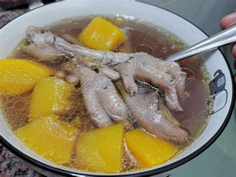 【花生木瓜鸡脚汤图片】阿婆推我落水下厨房