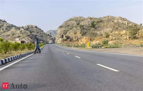 National Highways Parliamentary Panel Suggests Analysing Feasibility Of Variable Speed Limits