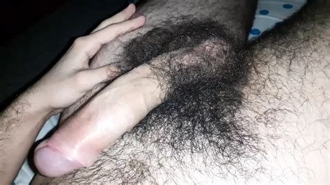Lelaki Muda Yang Sangat Berbulu Melancap Sebelum Tidur Xhamster