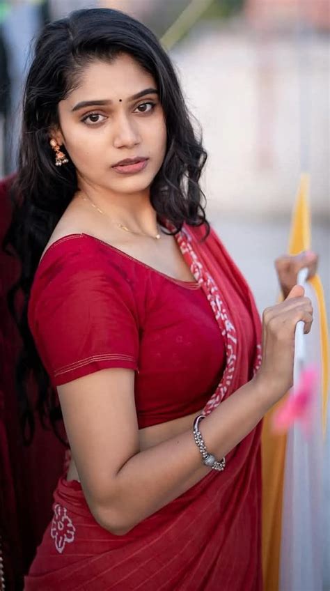 Tamil பாட்டி சொன்ன மந்திரம் கோயம்பேடு பேருந்து நிலையம் எப்போதும் போல் பலவித இரைச்சல்களோடு