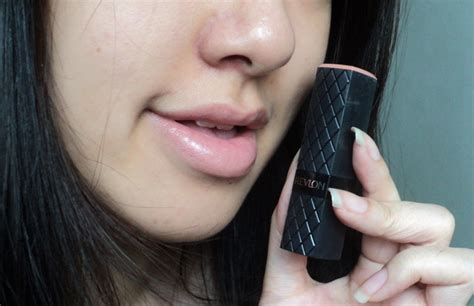 Isabel Lee Malaysian Beauty Lifestyle Blogger Revlon Colourburst Lipstick Soft Nude