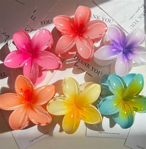 کلیپس موی دخترونه طرح گل پلومریا