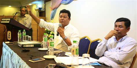 Land Dispute Erupts Between Actor Lwin Moe And A Knla Official