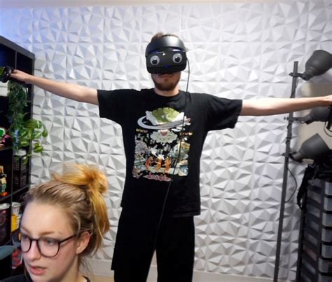 T Pose To Assert Dominance R Egglings