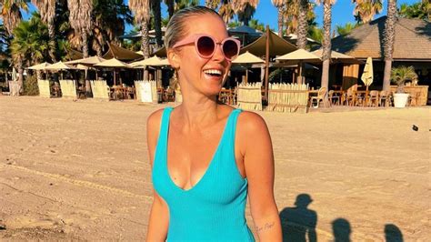 Vrouw Van Jim Bakkum ‘dan Gaat Het Hele Bed Heen En Weer