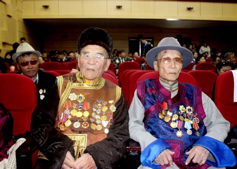 МОНГОЛ ЦЭРГИЙН БАХАРХЛЫН ӨДРӨӨР ТӨРИЙН ДЭЭД ОДОН МЕДАЛЬ ГАРДУУЛЛАА