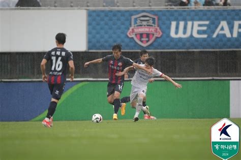 K리그1 현장리뷰 이승우 선제골→조진혁 동점골→정한민 역전골 수원fc 강원에 1 2 역전패강원 4위 도약