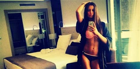 Why We Judge Women Who Take Sexy Selfies Yourtango