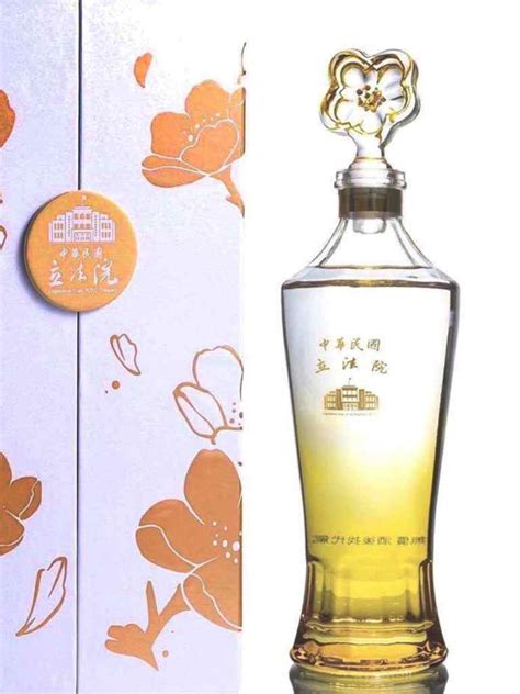 立法院新款紀念酒 閃耀國會嶄新風貌 陳香雅釀民意底蘊 蕃新聞