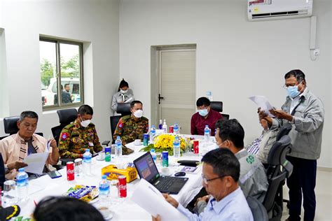 မကွေးတိုင်းဒေသကြီးအစိုးရအဖွဲ့ ဝန်ကြီးချုပ် မင်းဘူးနေရောင်ခြည်စွမ်းအင်သုံး ဓာတ်အားပေးစက်ရုံ မောင