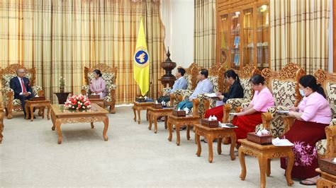 မြန်မာနိုင်ငံတော်ဗဟိုဘဏ် ဥက္ကဋ္ဌ ဒေါ်သန်းသန်းဆွေ မြန်မာနိုင်ငံဆိုင်ရာ ဘင်္ဂလားဒေ့ရှ်သံအမတ်က