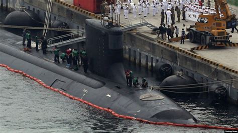 미 핵잠수함 미시시피호 한국 부산항 입항