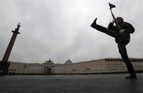 Un Reporter Russo Di Forbes Arrestato Per Un Post Su Bucha Notizie