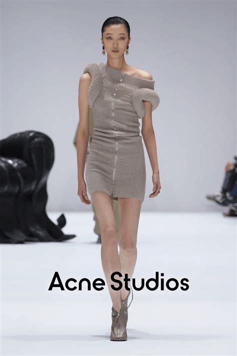 Chae Ji Woo J Model Management Co Ltd