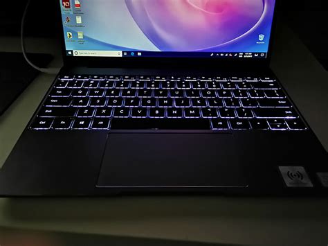 Matebook d15 как включить подсветку клавиатуры