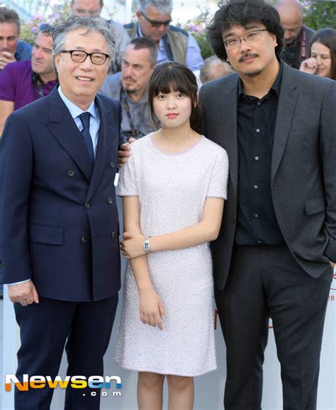 “고목나무에 꽃 피웠다”던 故변희봉‥봉준호 송강호 조문 종합 손에 잡히는 뉴스 눈에 보이는 뉴스 뉴스엔