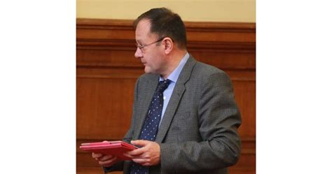 Михаил Миков е новият председател на БСП обновена