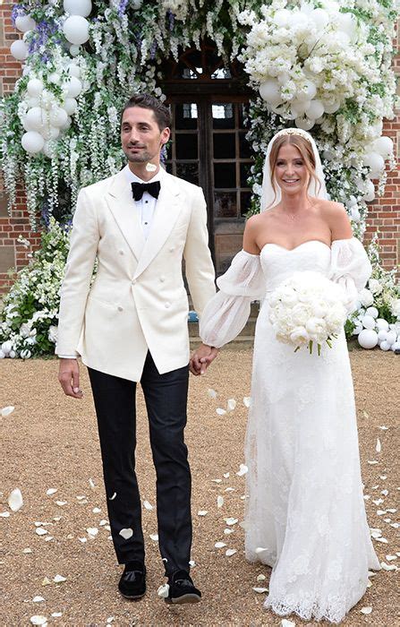 Hugo Taylor And Millie Mackintosh Married In 2018 Anzug Hochzeit